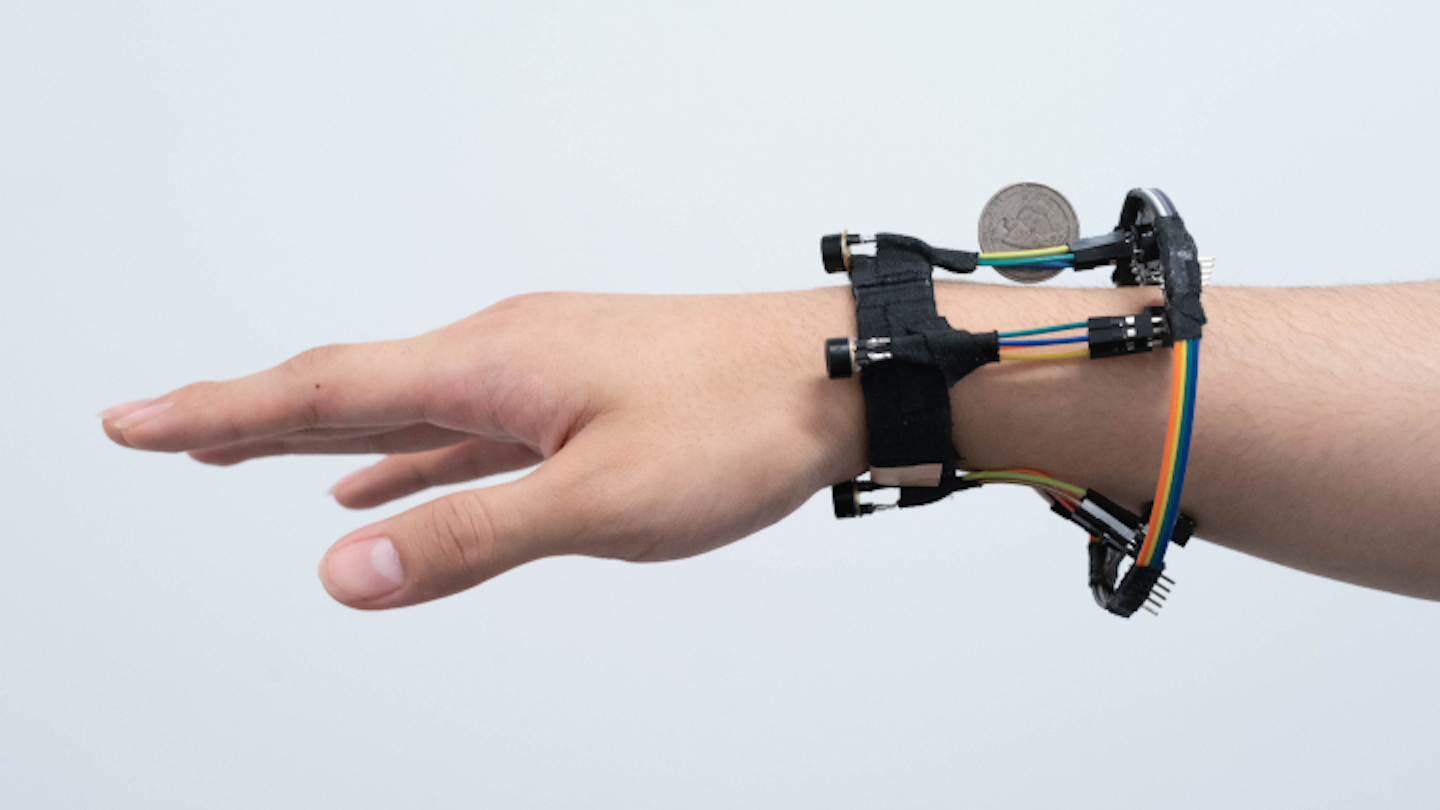new hand tracking system uses miniature thermal cameras on wristband ...