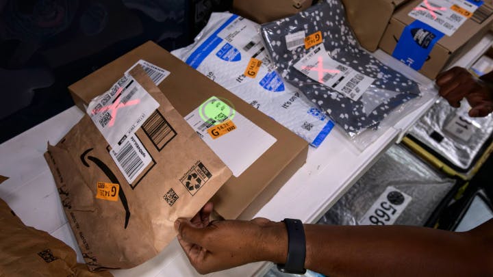 Amazon Develops Computer Vision Solution to Assist Delivery Drivers ...